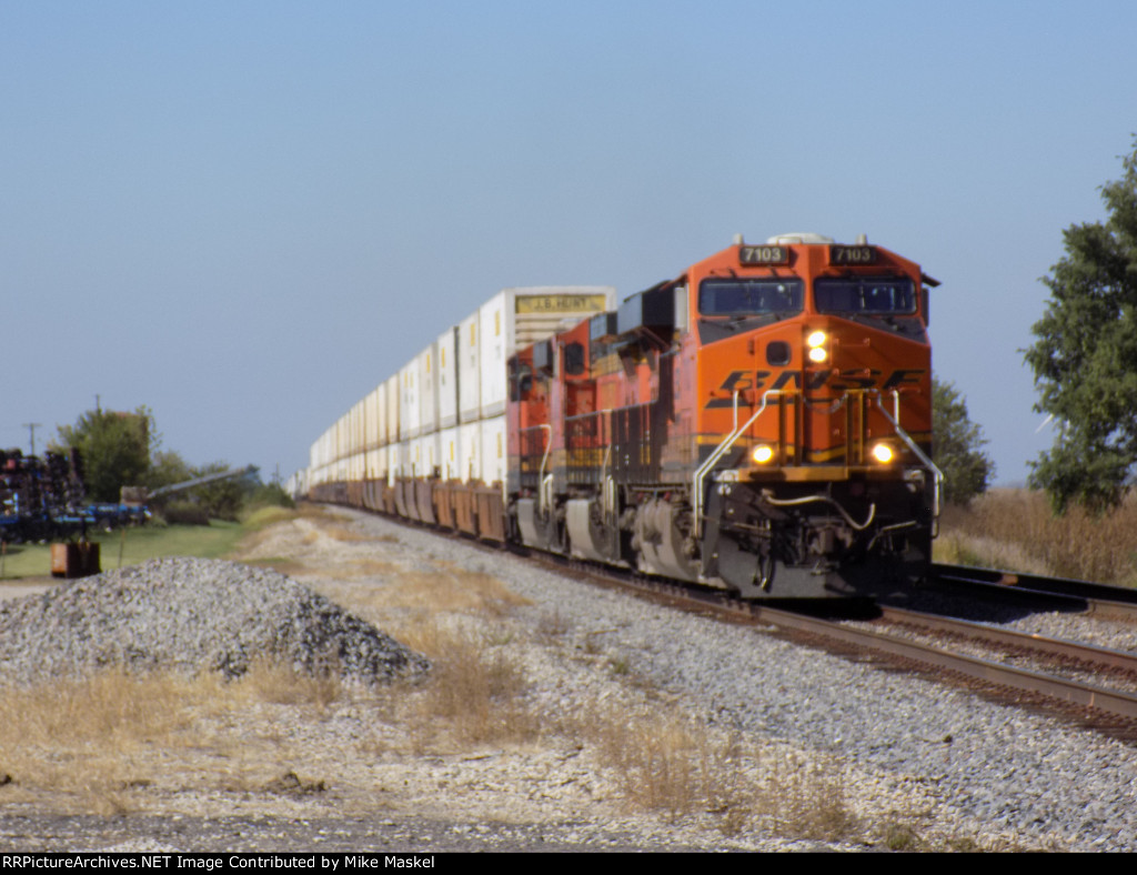 BNSF 7103